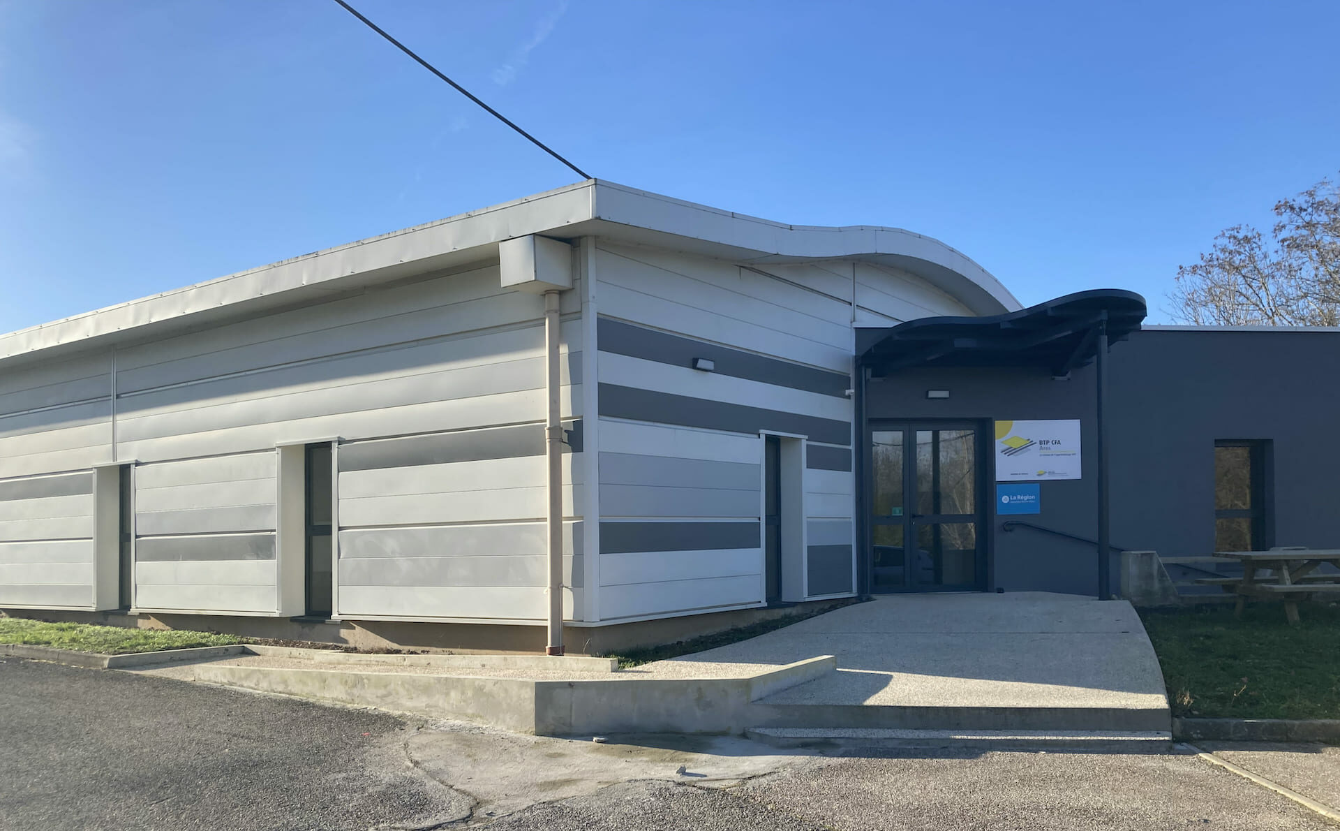 Chapeau Pointu - Aménagement de bureaux - DODEKA architecte